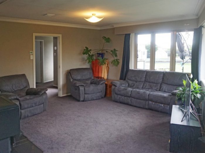 32 Price Street Grasmere Invercargill Southland 9810 New Zealand 32 Price Street Grasmere Invercargill Southland 9810 New Zealand